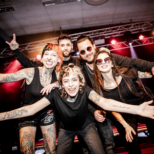 Emo kleding: alternatief, invidueel en donker | Large