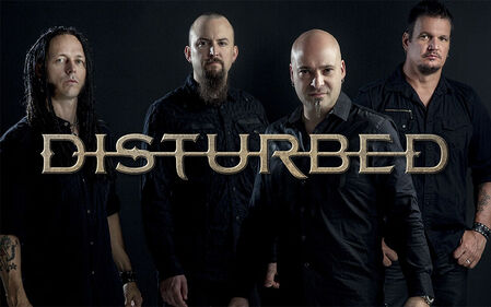 Large Popmerchandising. De webwinkel voor rock & entertainment fans